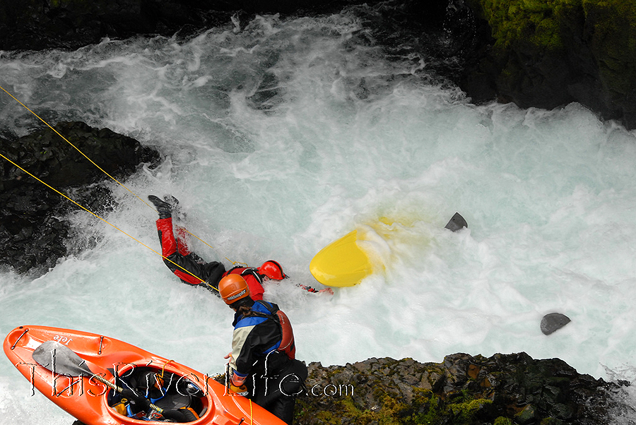 One stroke - My kayaking misadventure on the Little White Salmon